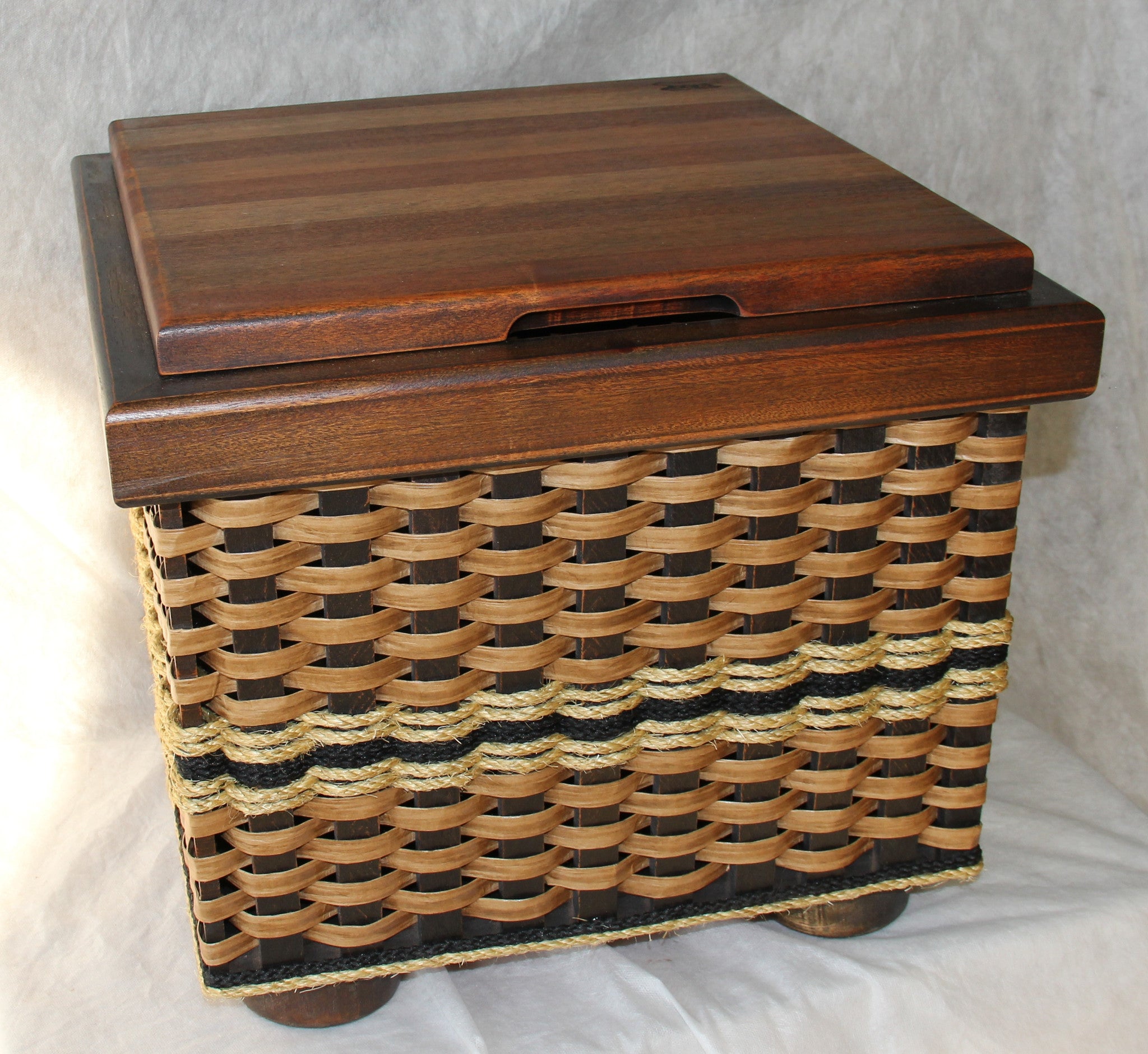 Ottoman Basket-Shabby Chic Collection – Foxcreek Baskets