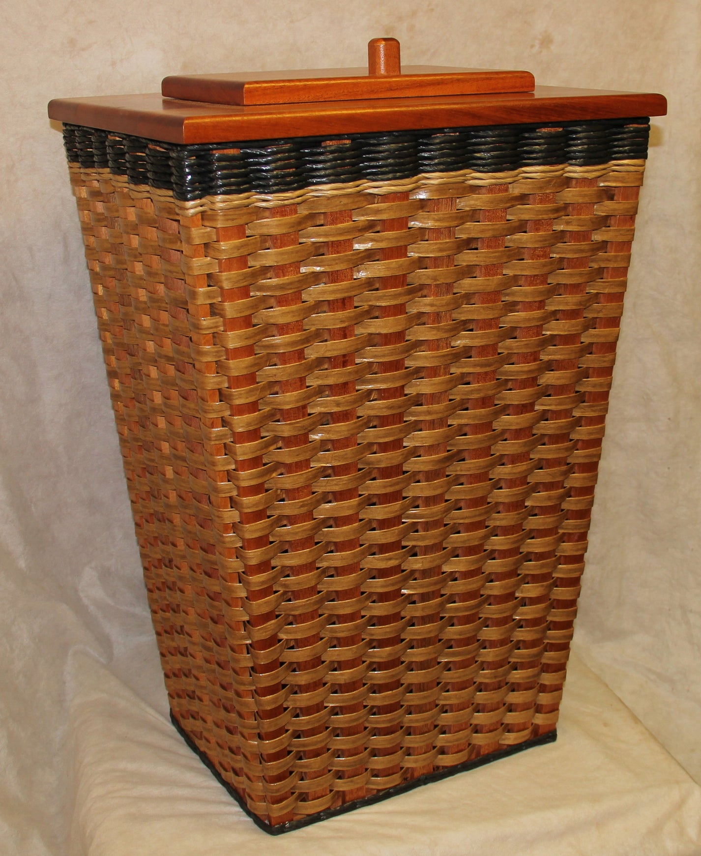 Kitchen Waste Basket – Foxcreek Baskets
